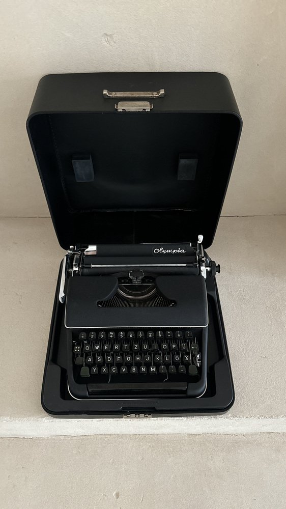 Vintage Model SM2 Olympia Typewriter, 1930s for sale at Pamono