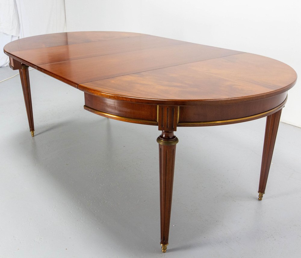 French Round Extending Dining Table, 1960s for sale at Pamono