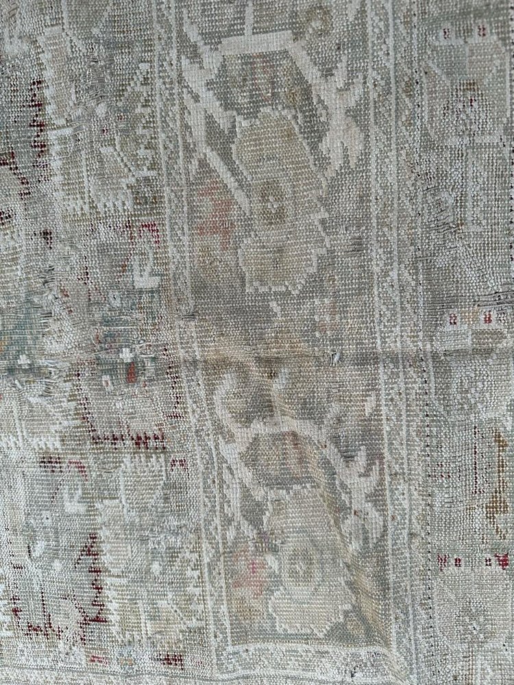Turkish Yordes Rug, Early 19th Century for sale at Pamono