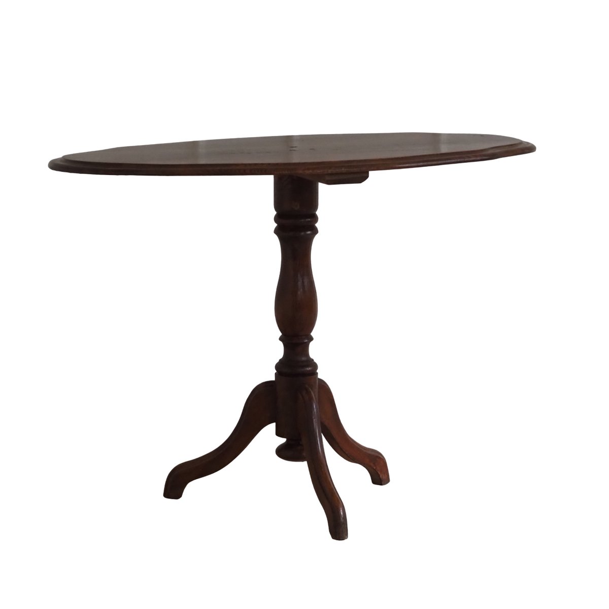 Antique Oval Side Table for sale at Pamono