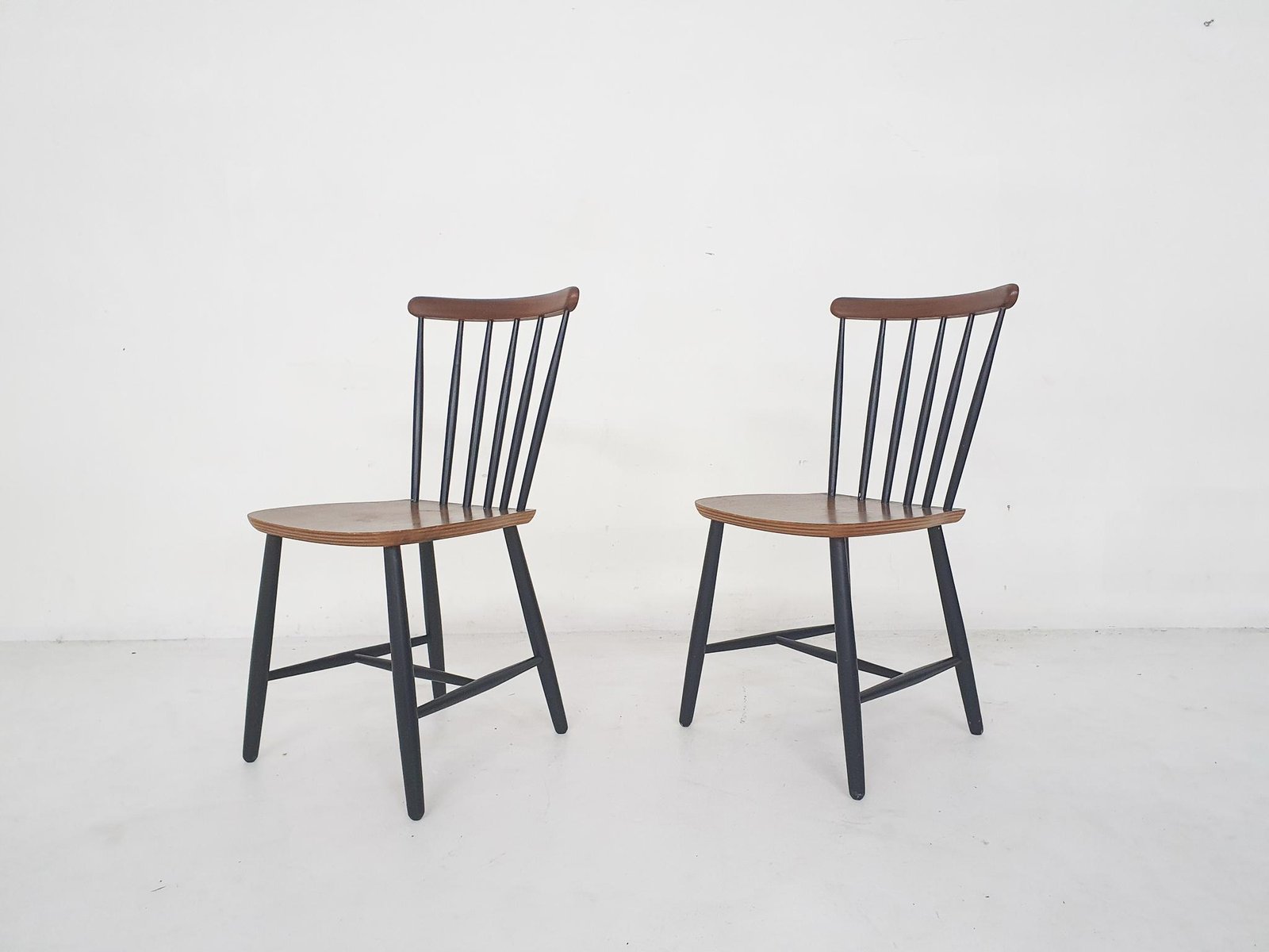 Spindle Back Chairs attributed to Billund, Denmark, 1960s, Set of 2 for ...