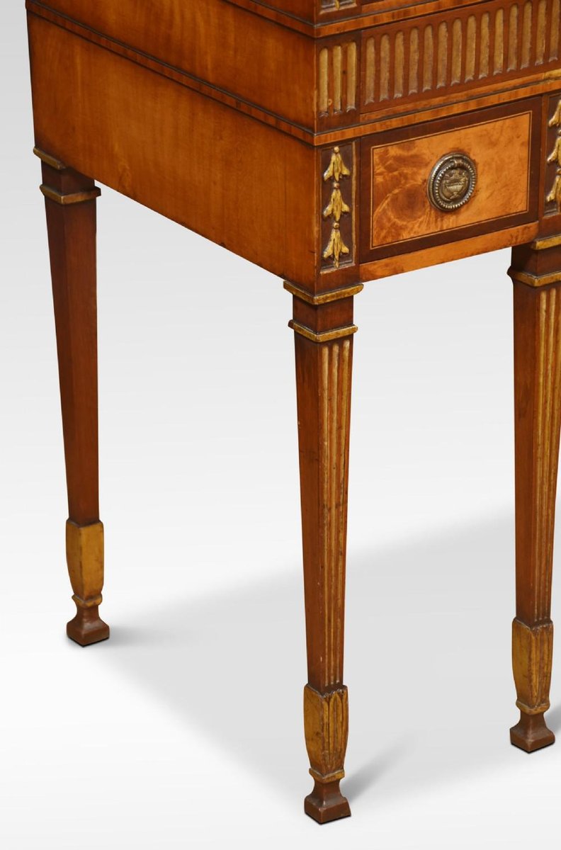 Georgian Style Mahogany Inlaid Desk for sale at Pamono