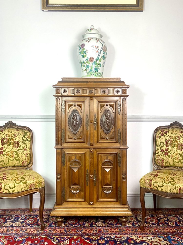 Antique Carved English Cabinet, 1830 for sale at Pamono