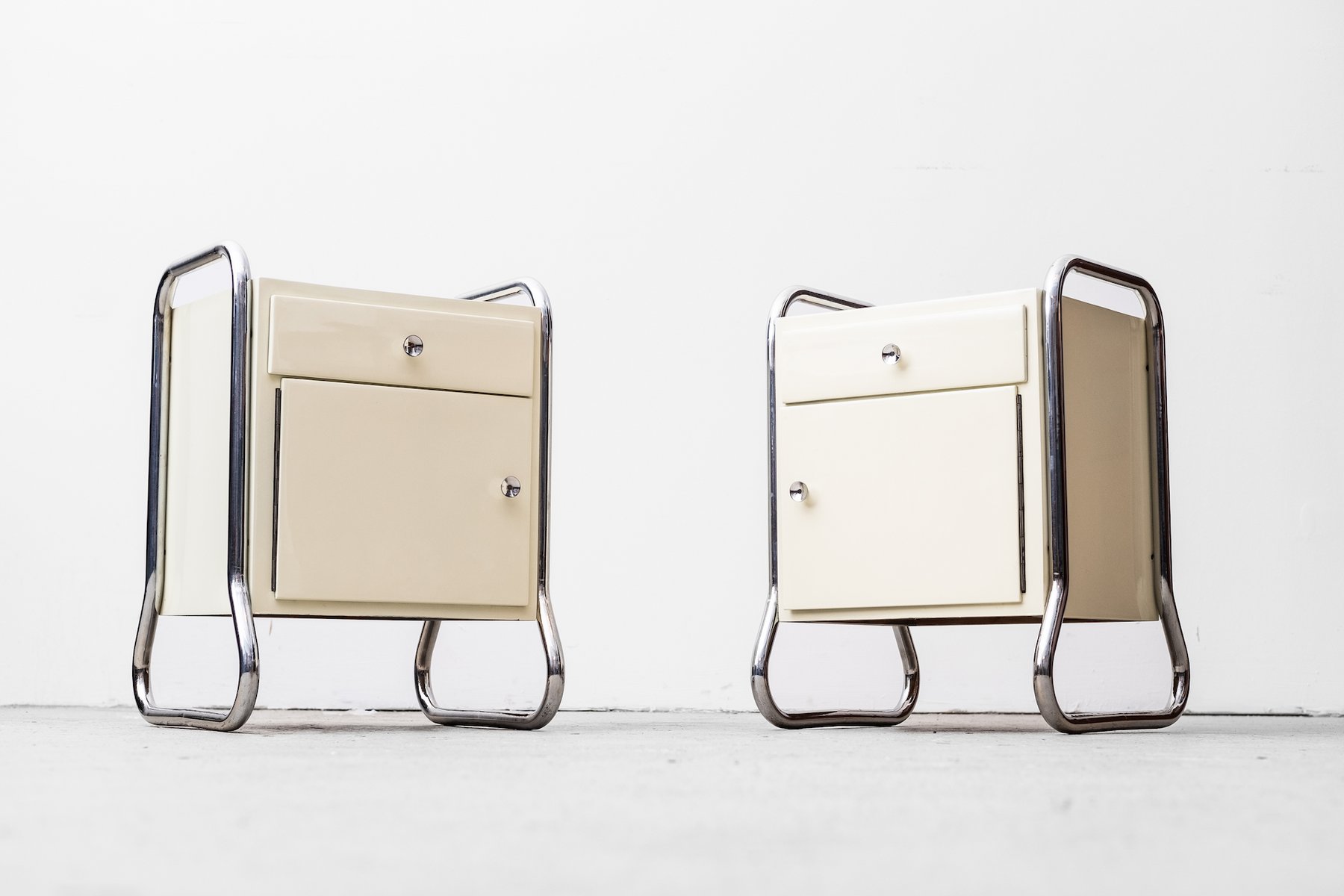 Vintage Tubular Steel Bedside Tables, 1950s, Set of 2 for sale at Pamono