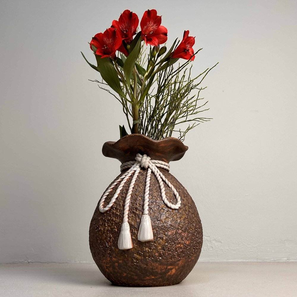 Japanese Shigaraki Ikebana Flower Vase, 1960s for sale at Pamono
