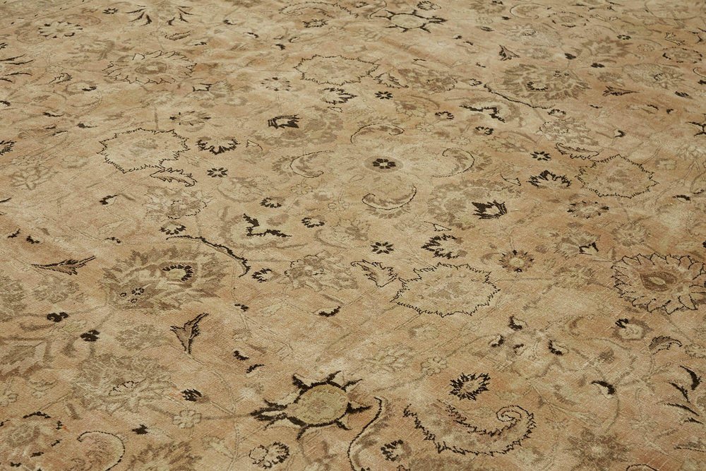 Beige Oushak Rug, 2000s for sale at Pamono