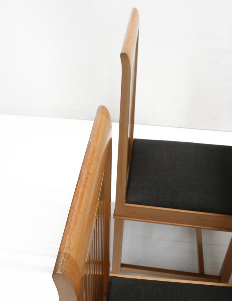 Model 615 Husser Dining Table & Model 614 Coonley Chairs by Frank Lloyd ...