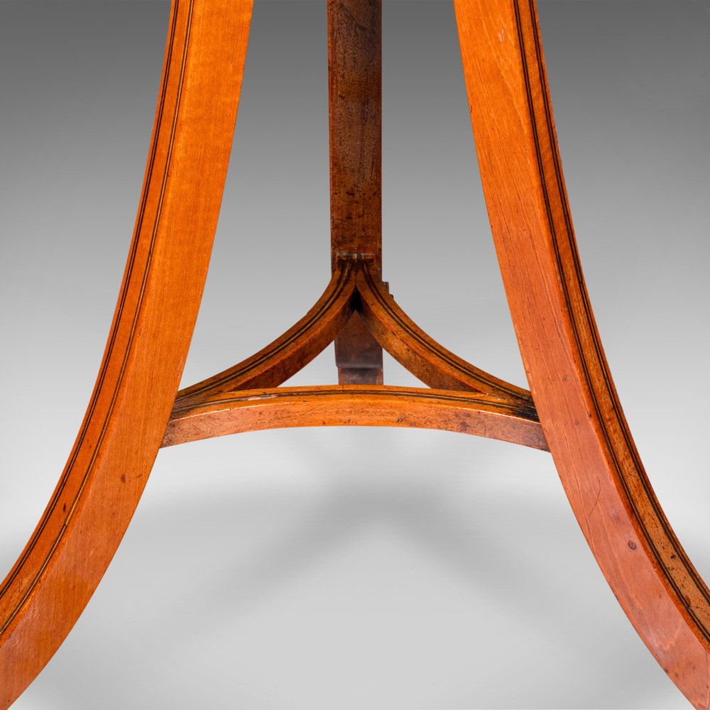 Small Antique English Wine Table for sale at Pamono