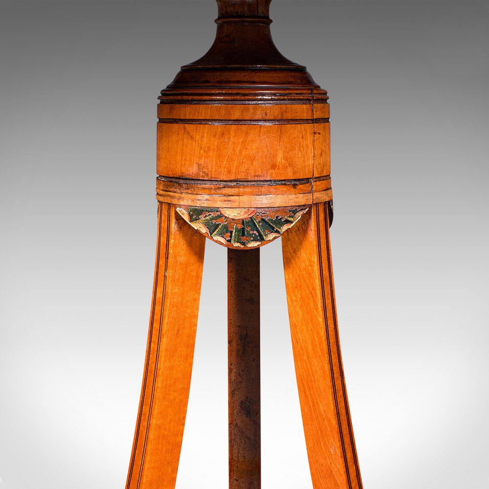 Small Antique English Wine Table for sale at Pamono