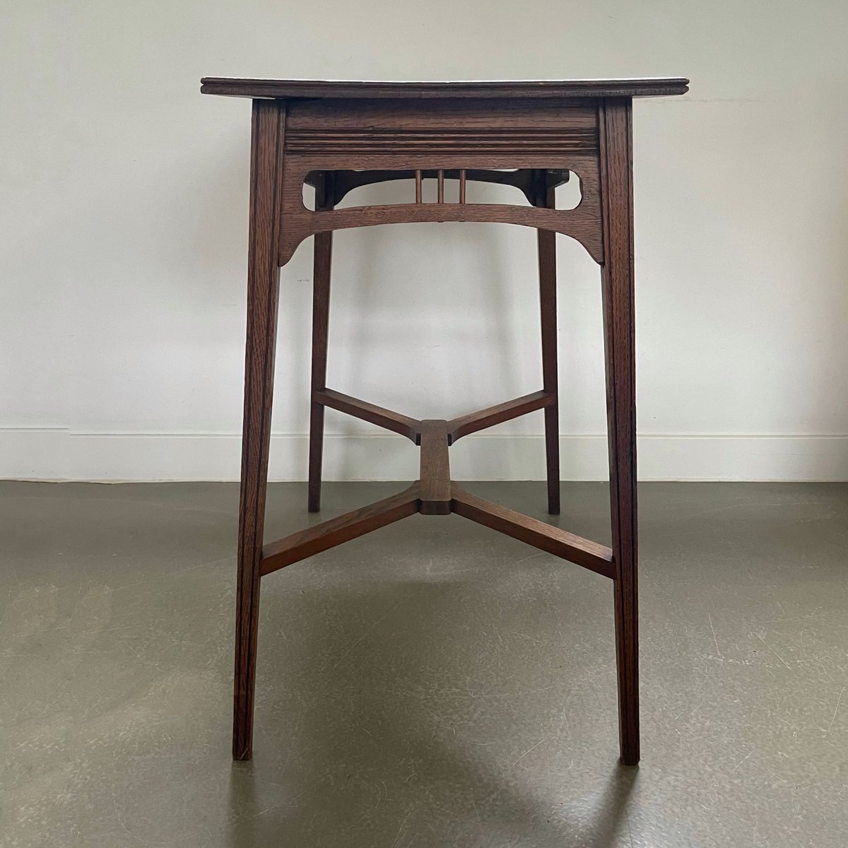 Art Nouveau Side Table, 1920s for sale at Pamono Art Nouveau Side Table, 1920s for sale at Pamono