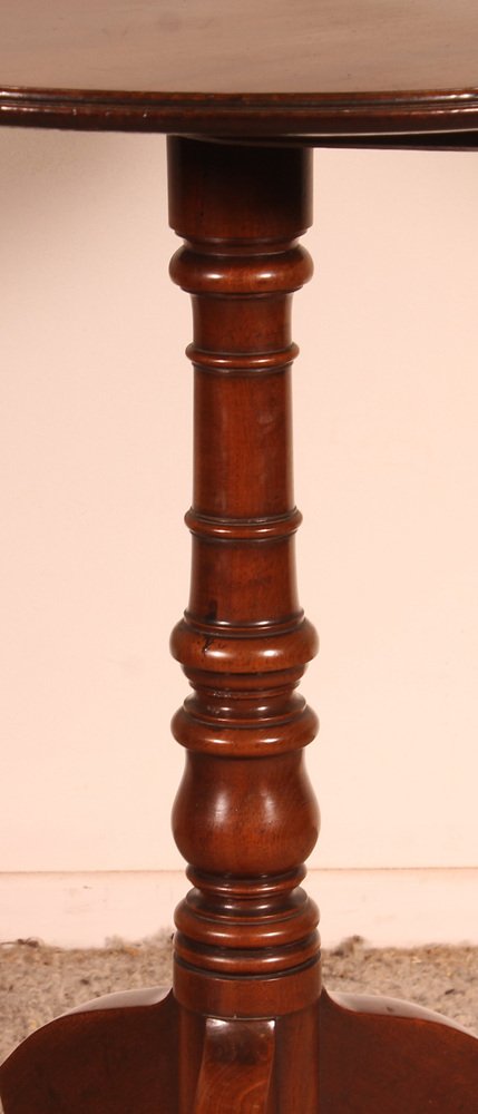 English Tripod Table in Mahogany, 1800s for sale at Pamono