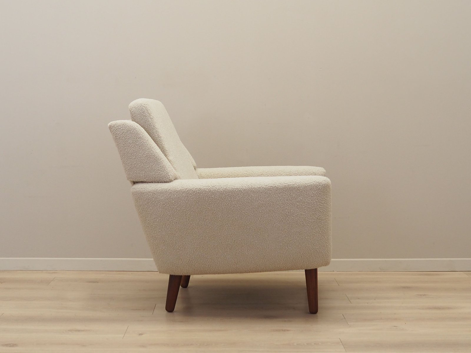 Danish Cream Armchair, 1970s for sale at Pamono