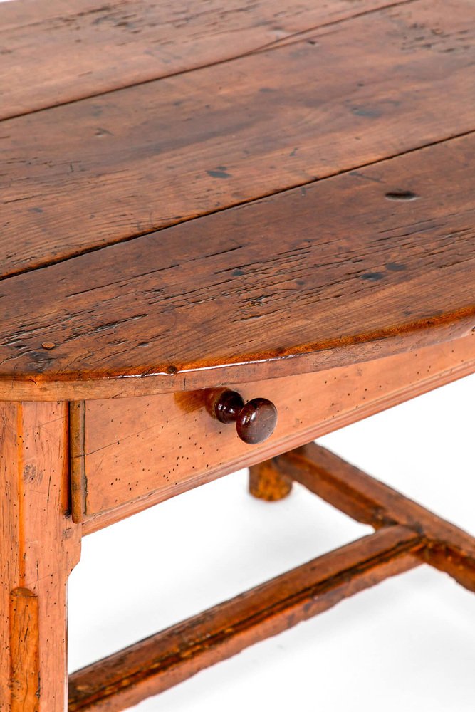 18th Century Oval Hall Table for sale at Pamono