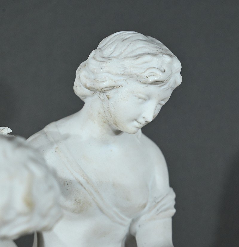 Bisque Sculpture of Venus and Amor, Late 19th Century for sale at Pamono