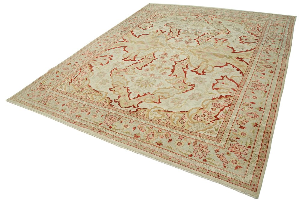 Handmade Wool Oushak Rug, 2000s for sale at Pamono