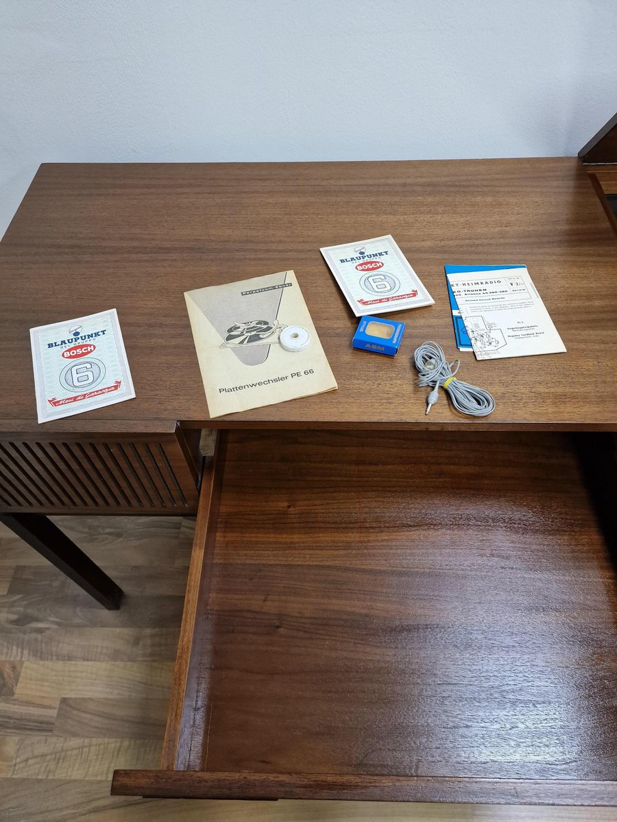 Arizona Stereo Hi-Fi Console Table from Blaupunkt for sale at Pamono