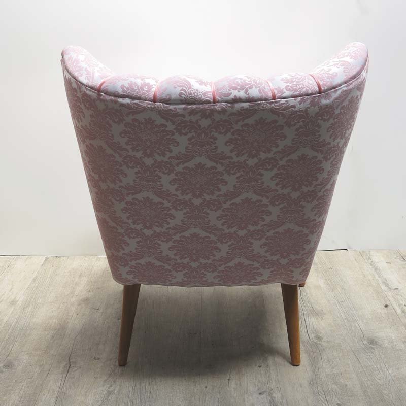 Vintage Pink Cocktail Chair on Wooden Legs, 1950s for sale at Pamono