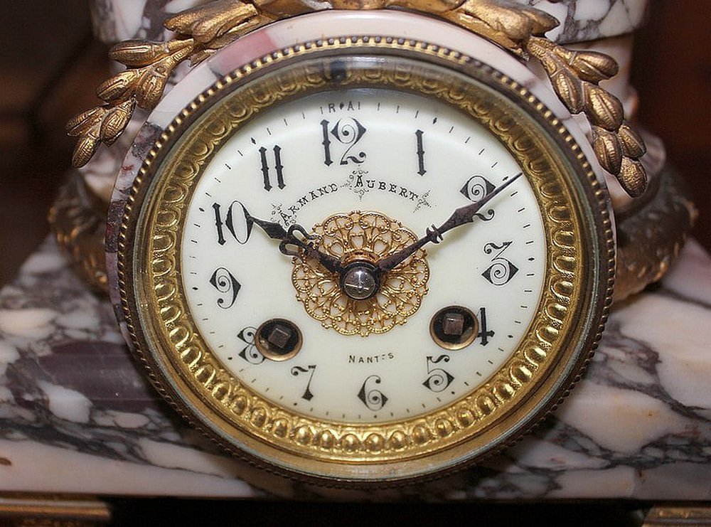 Mantel Clock by A. Moreau, Early 20th Century for sale at Pamono
