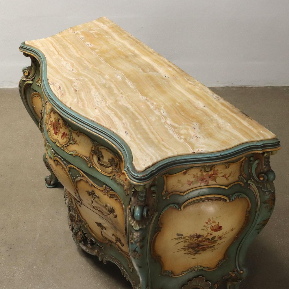 Antique Baroque Style Chest of Drawers in Maple for sale at Pamono