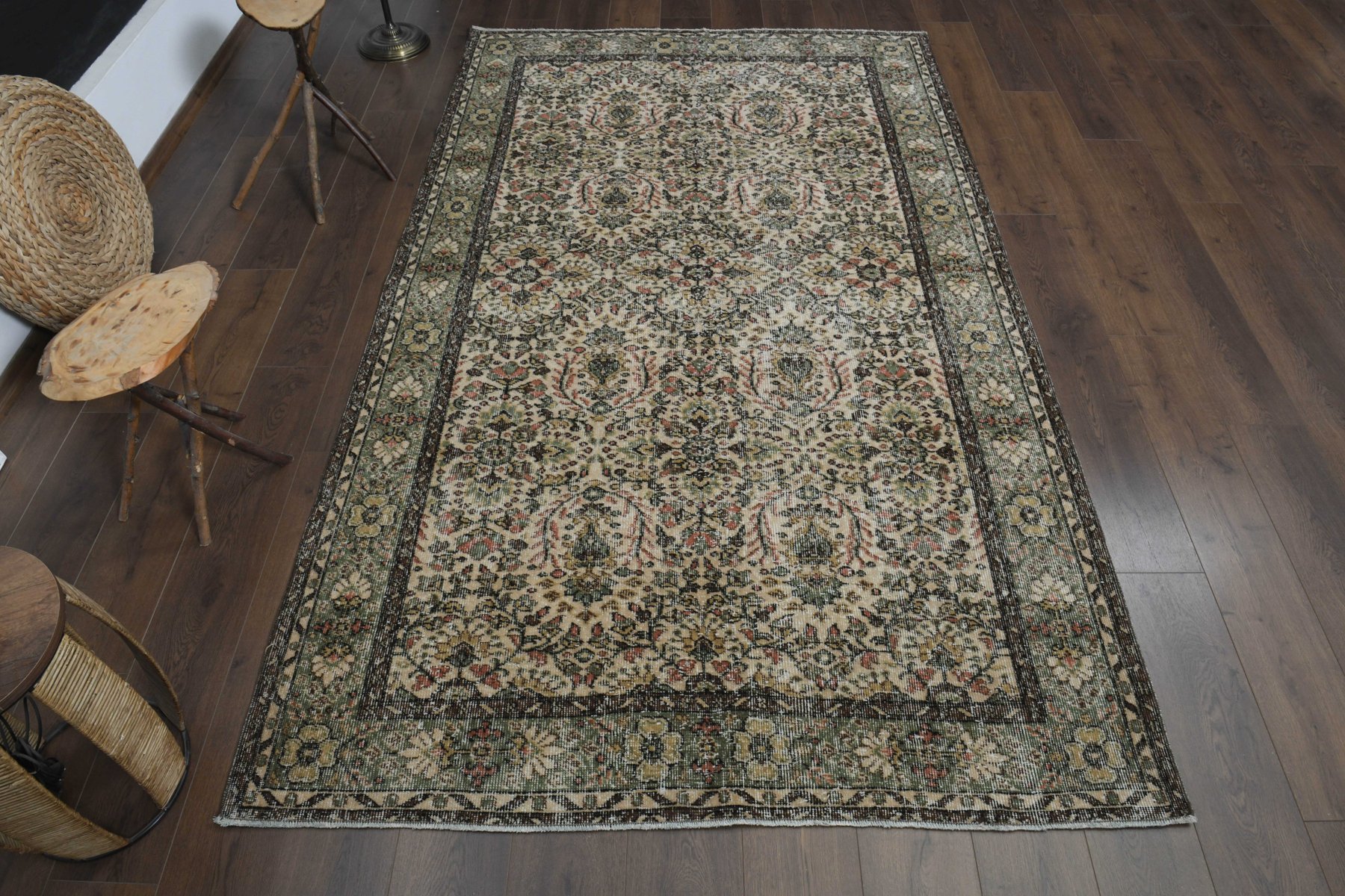Vintage Turkish Green Floral Rug, 1960s for sale at Pamono