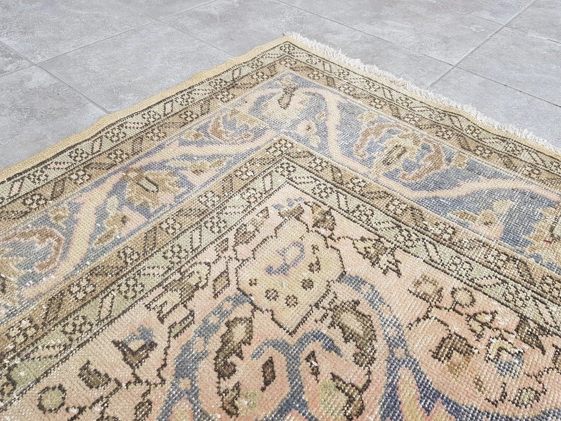 Vintage Turkish Pastel Wool Rug, 1960s for sale at Pamono