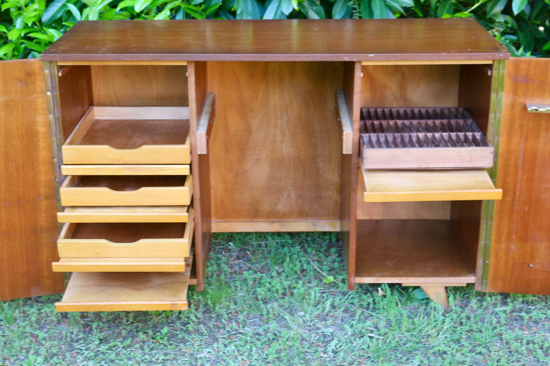 Mummenthaler und Meier zugeschriebener Magic Box Schreibtisch, Schweiz ...