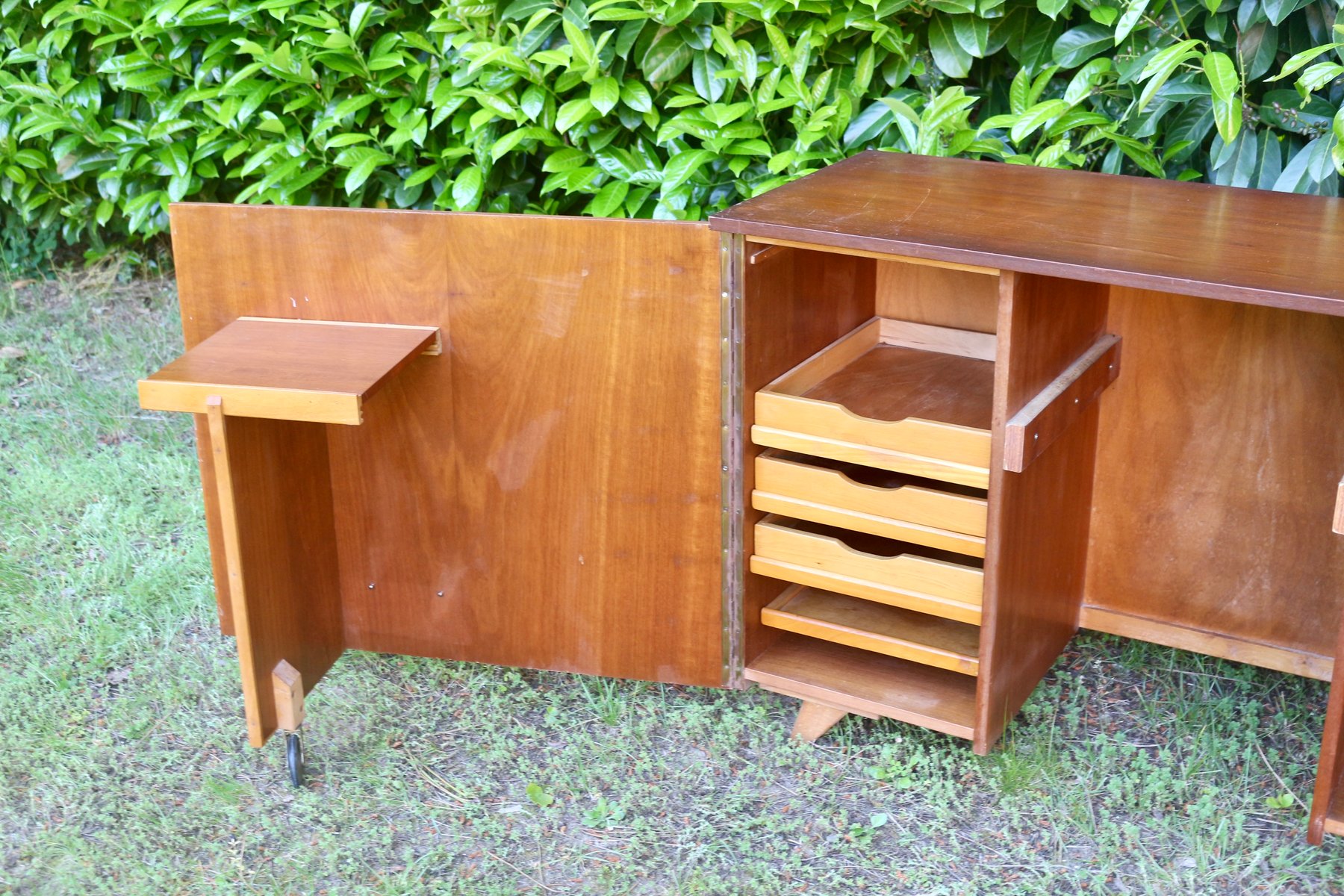 Mummenthaler und Meier zugeschriebener Magic Box Schreibtisch, Schweiz ...