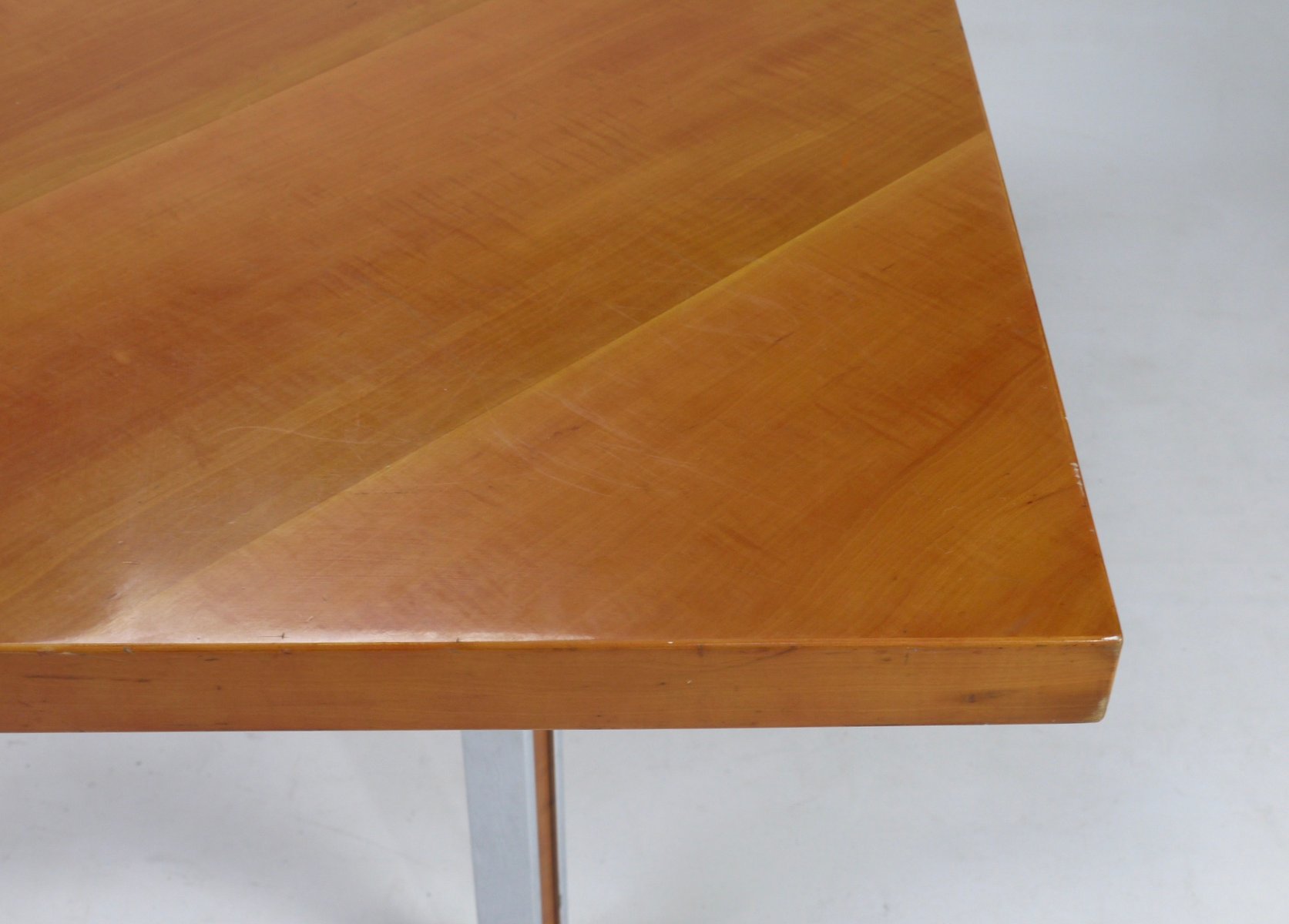 Pearwood Table from Gordon Russell, 1970s for sale at Pamono
