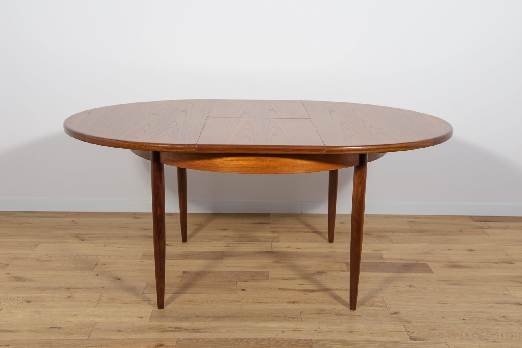 Mid-Century Teak Round Fresco Dining Table from G-Plan, United Knigdom ...
