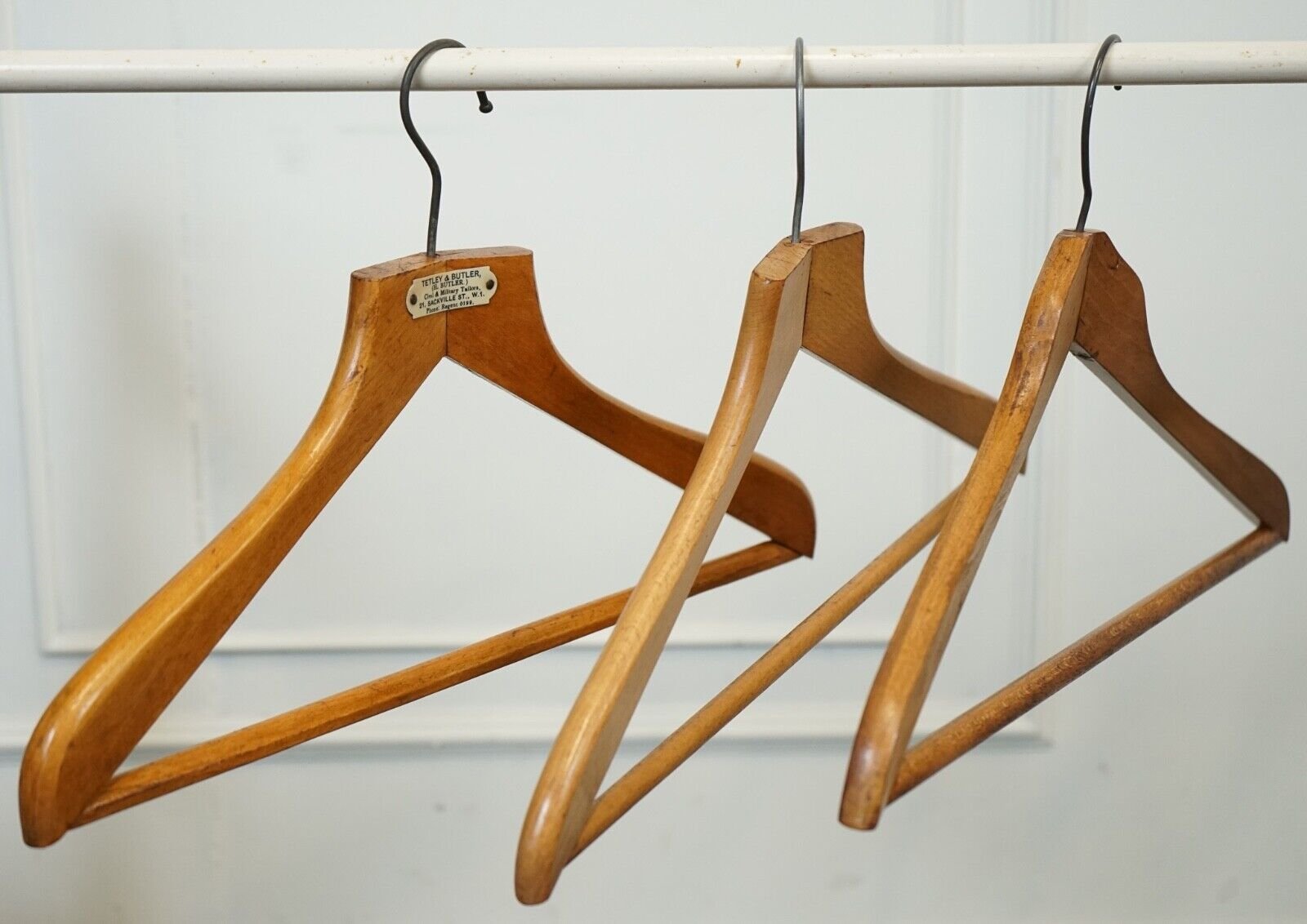 Matched Hangers from Tetley & Butler, Set of 6 for sale at Pamono