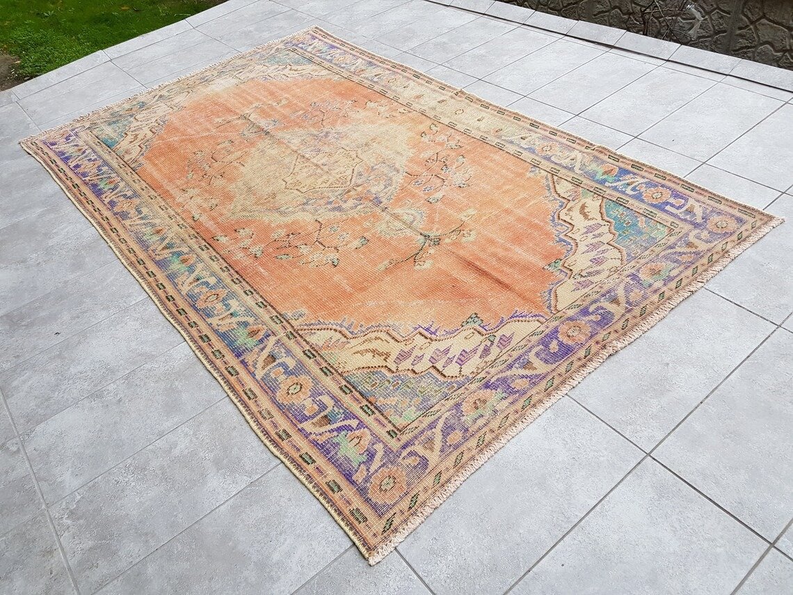 Vintage Turkish Muted Rug, 1960s for sale at Pamono