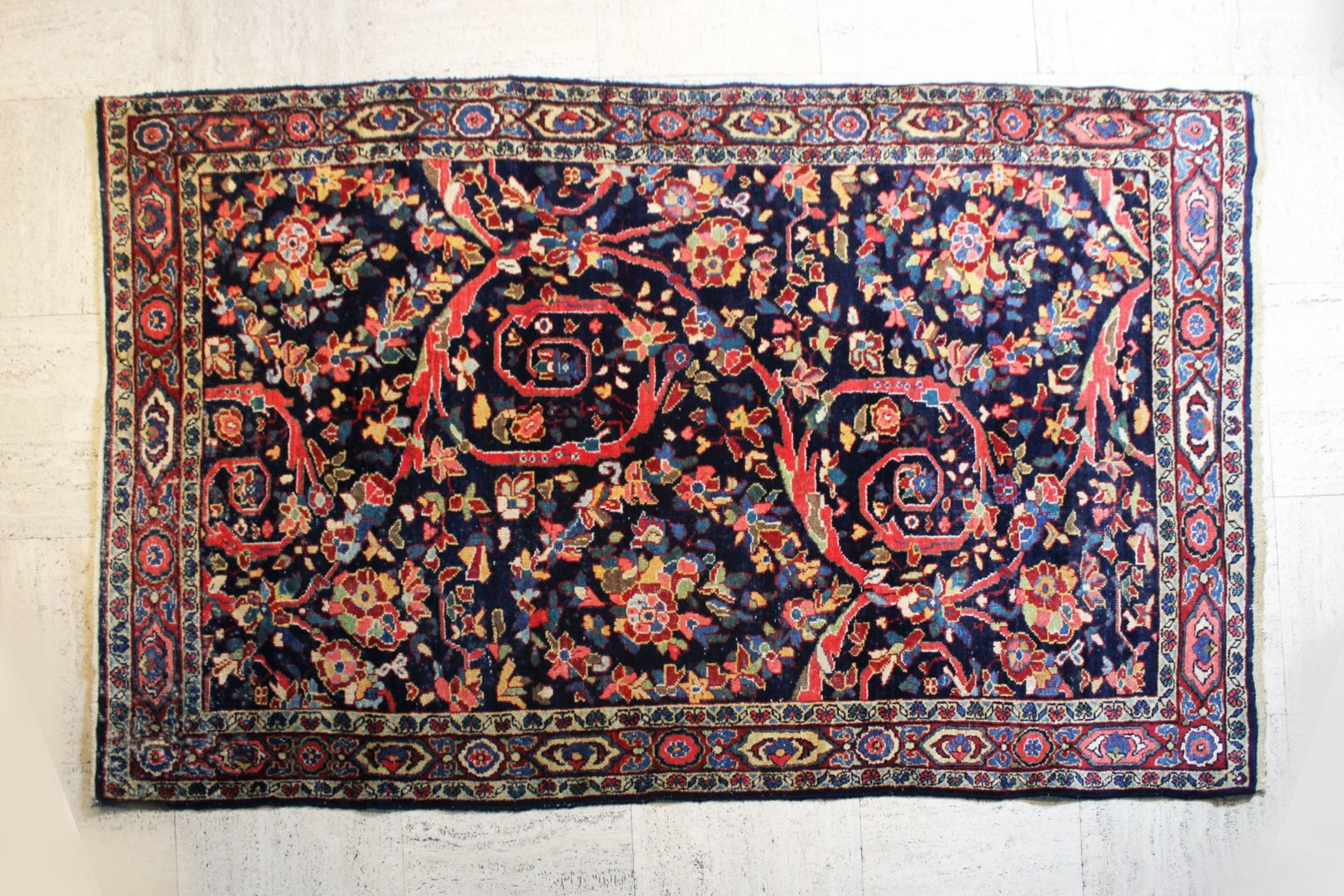 Handmade Middle Eastern Mahal Rug for sale at Pamono