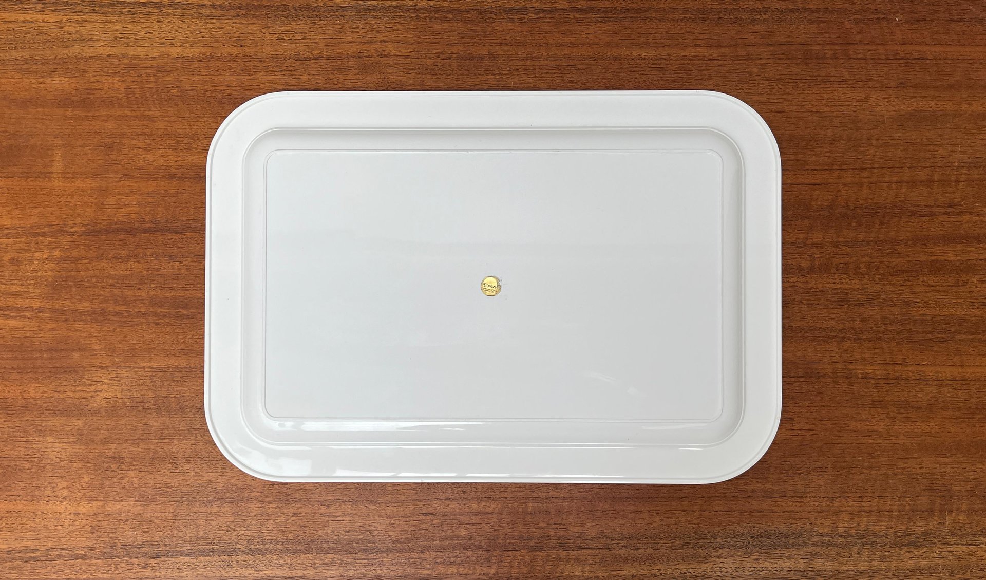 Postmodern Italian Plastic Tray from Guzzini, 1980s for sale at Pamono