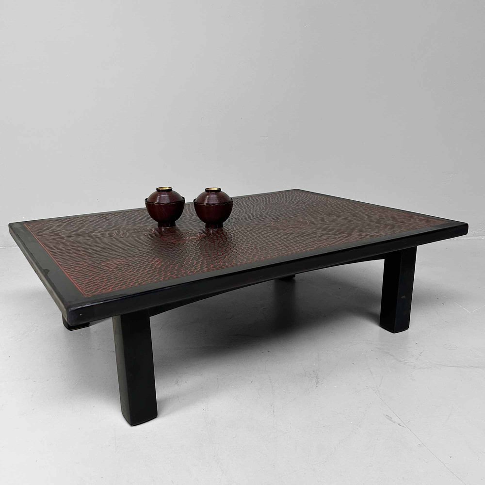 Low Kamakura Bori Lacquer Table, 1930s for sale at Pamono