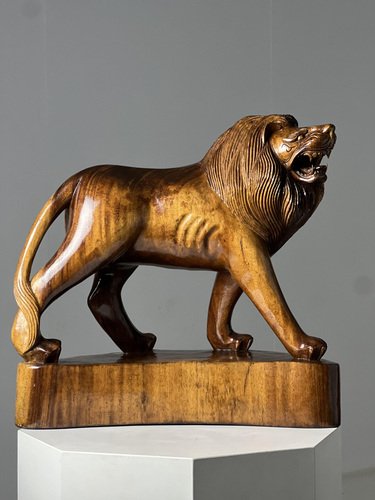 Art Deco Lion in Hardwood for sale at Pamono