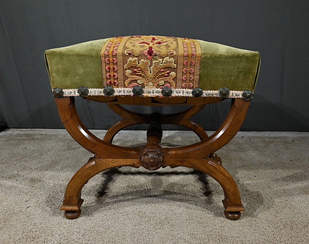 Curule Stool in Walnut for sale at Pamono