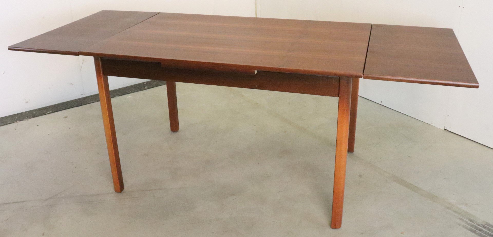 Extendable Rectangular Dining Table for sale at Pamono