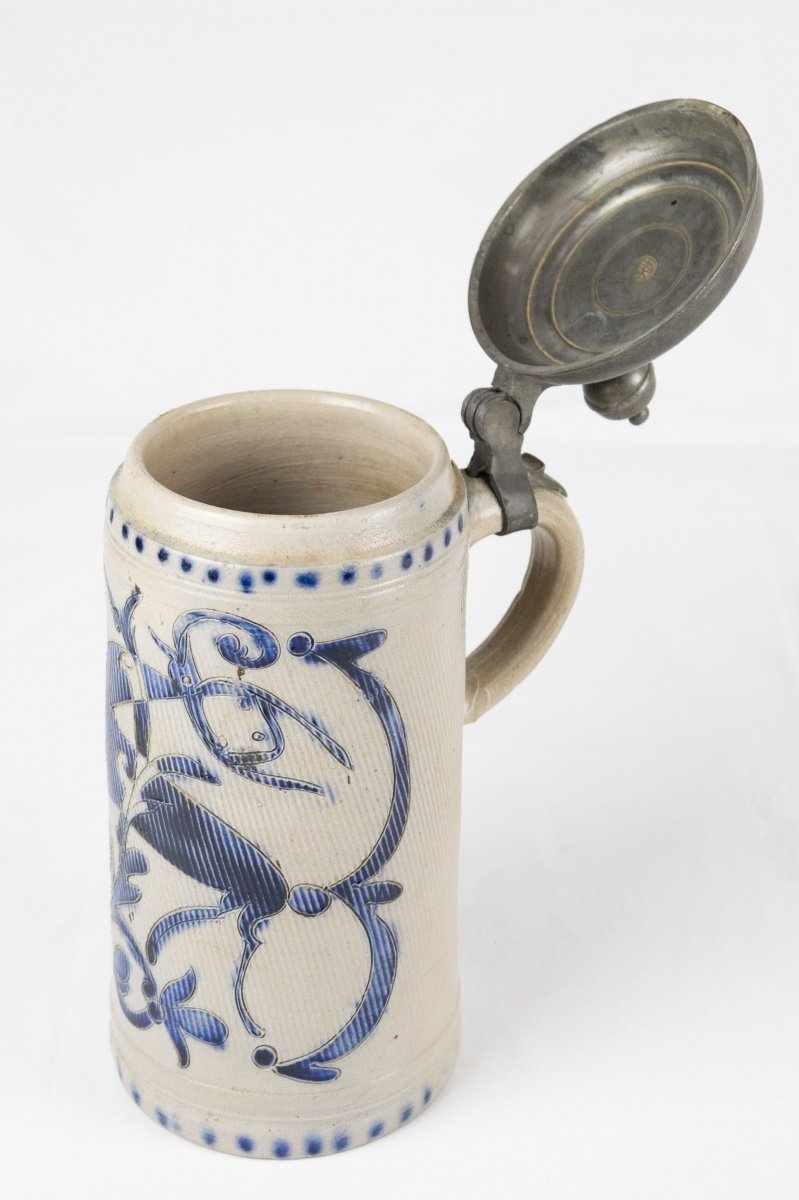 Antique 19th Century German Beer Mug for sale at Pamono