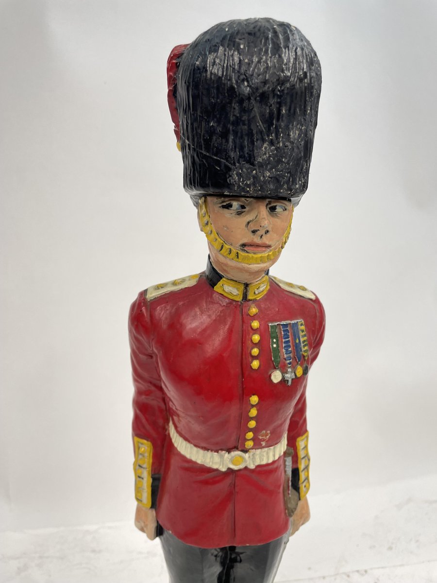 English Royal Guards Ceramic Bottle, 1970s for sale at Pamono