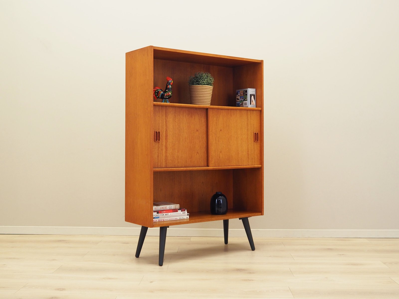 Danish Teak Bookcase, 1970s for sale at Pamono