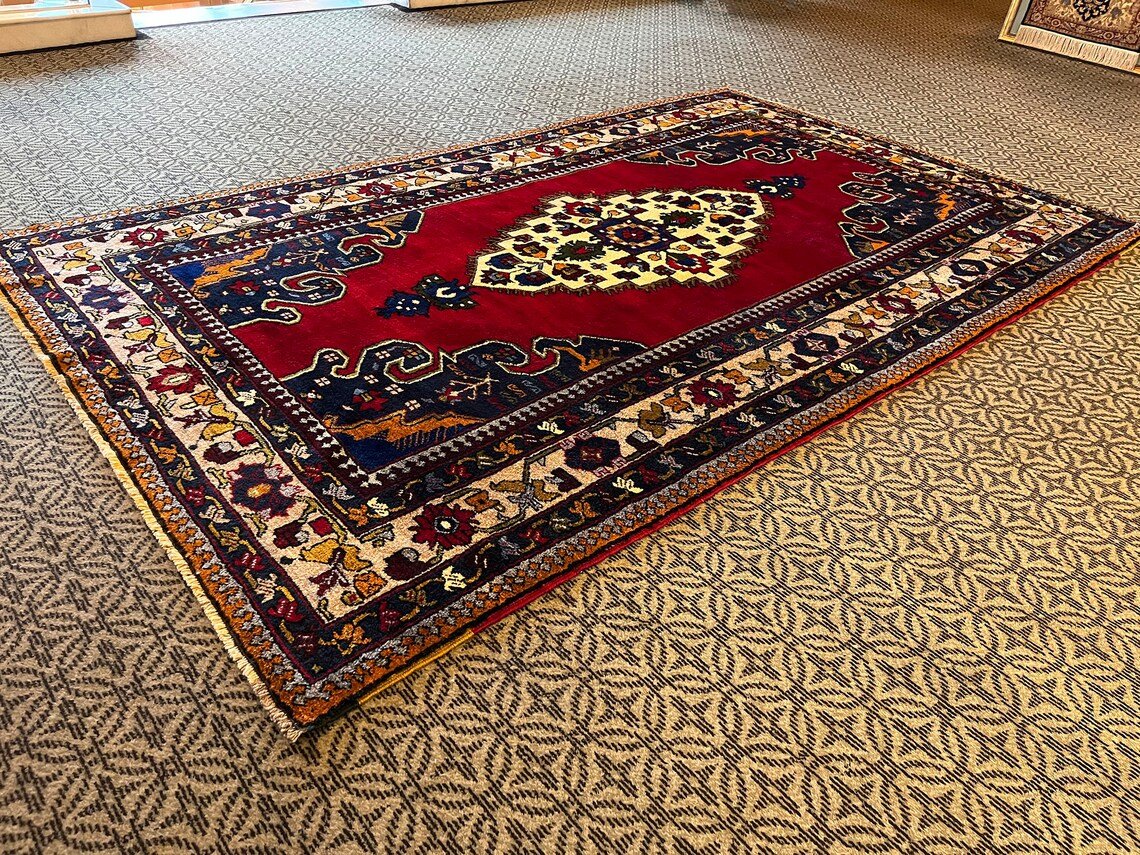 Vintage Handmade Rug, 1980s for sale at Pamono