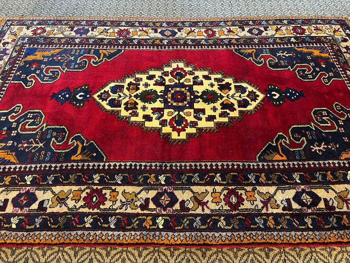 Vintage Handmade Rug, 1980s for sale at Pamono