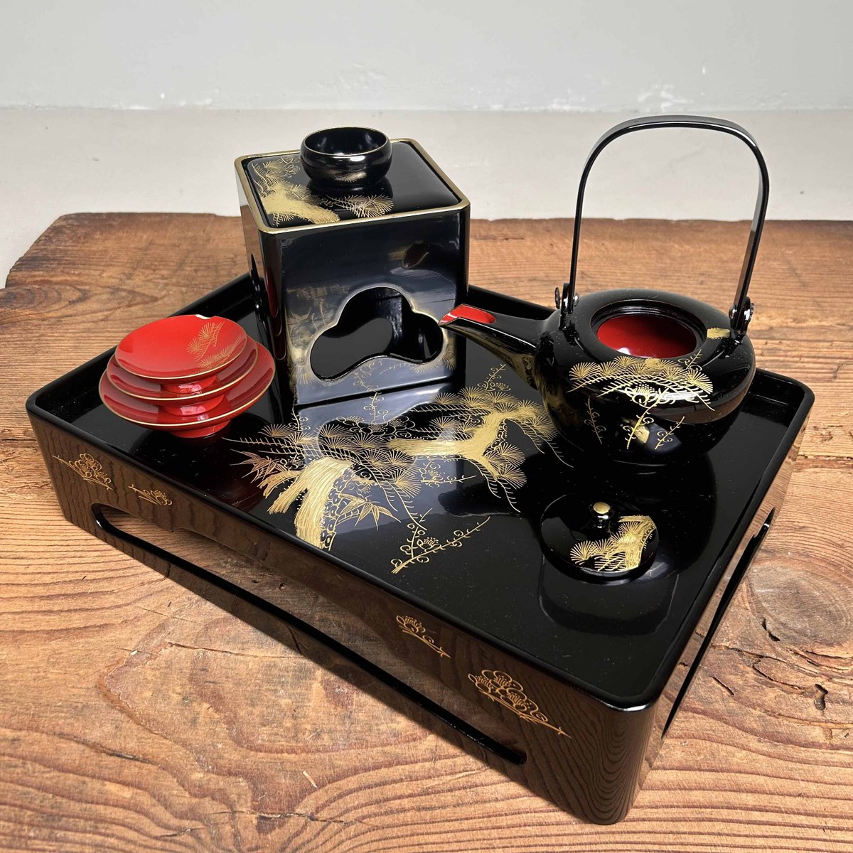 Traditional Toso-Ki Shuhama Maki-E Sake Set, Japan, 1960s for sale at ...