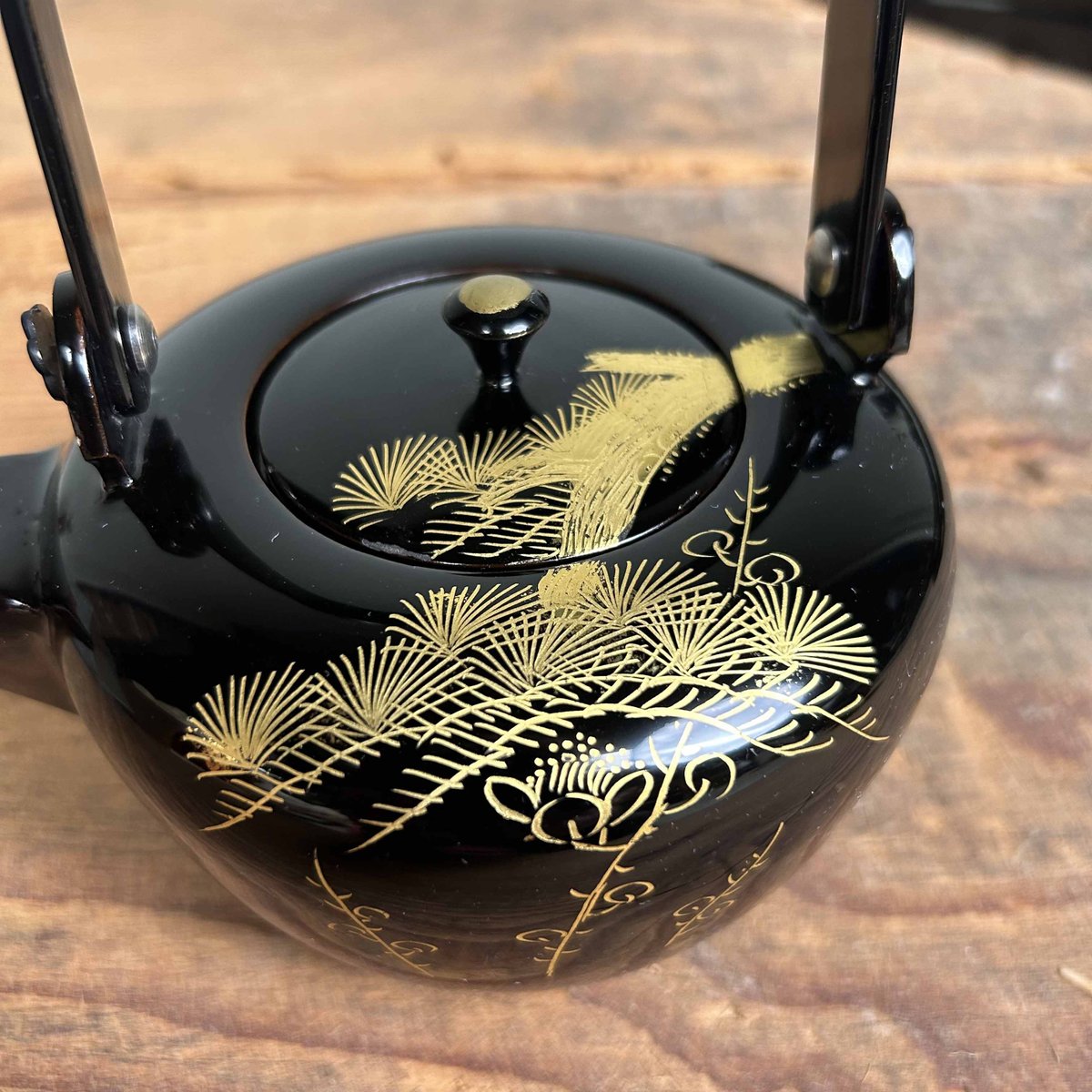 Traditional Toso-Ki Shuhama Maki-E Sake Set, Japan, 1960s for sale at ...