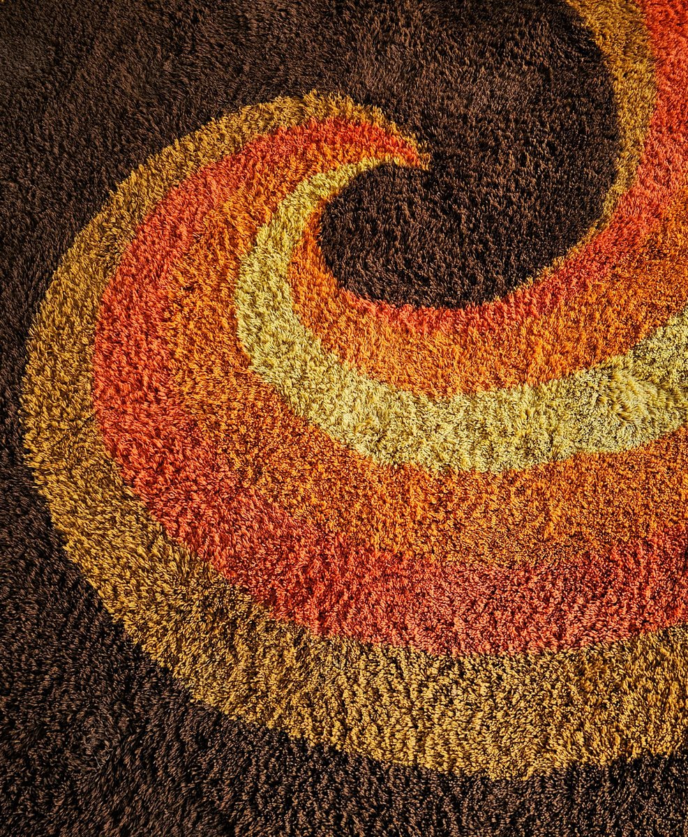 Large Mid-Century Modern Op Art Round Rya Rug attributed to Reichel ...