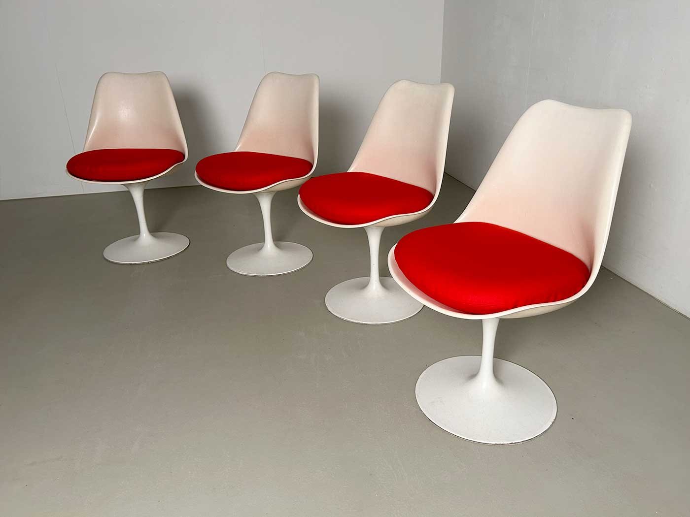 Vintage Tulip Chairs by Eero Saarinen for Knoll, 1960s, Set of 4 for ...