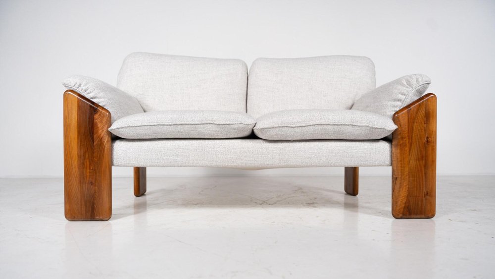 Sapporo zugeschriebenes Mid-Century Modern Sofa für Mobil Girgi ...