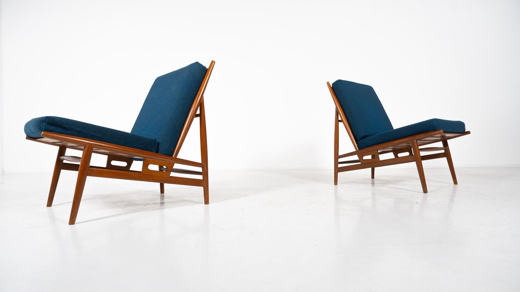 Set of Mid-Century Modern Armchairs by Isa, Italy, 1960s for sale at Pamono