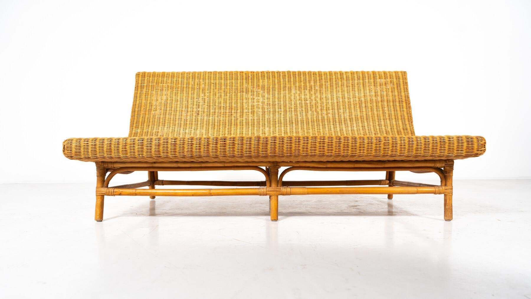 Mid-Century Modern Wicker Bench, Italy, 1970s for sale at Pamono