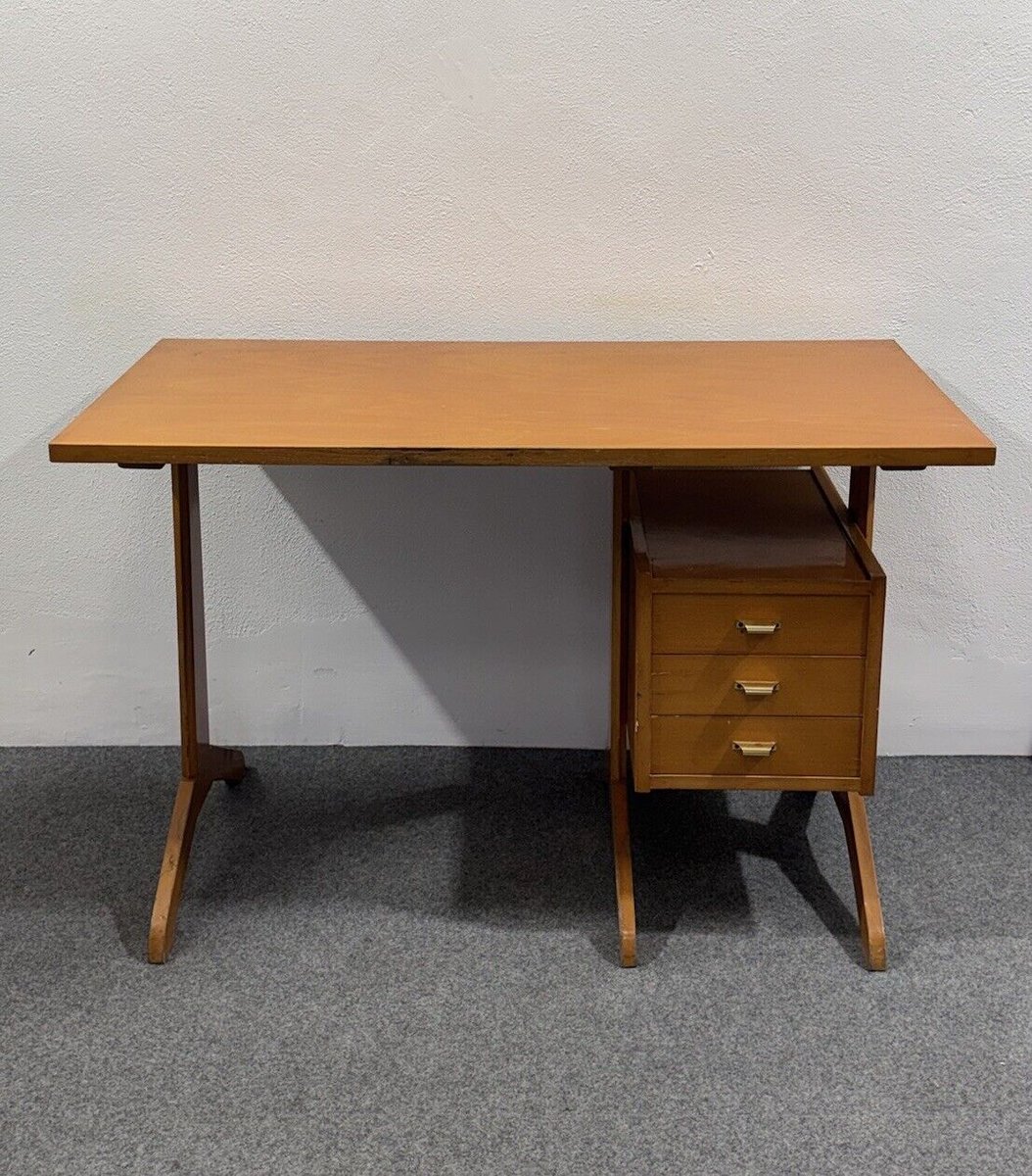 Mid-Century Modern Wooden Desk, 1950s for sale at Pamono